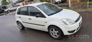 White Ford Fiesta 2003 in Riga, with an engine capacity of 1.30 L and mileage of 150 thousand km for 950 €, photo 3 on AUTOMOTO.COM.LV