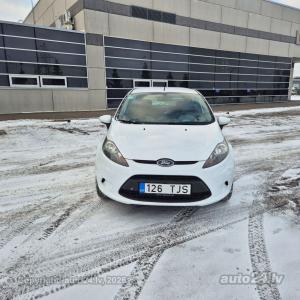 Balts Ford Fiesta 2009 Tartu, ar dzinēja tilpumu 1.60 L un nobraukumu 267 tūkst. km par 2200 €, foto 2 vietnē AUTOMOTO.COM.LV