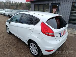 Balts Ford Fiesta 2009 Valmiera, ar dzinēja tilpumu 1.40 L un nobraukumu 283 tūkst. km par 3450 €, foto 6 vietnē AUTOMOTO.COM.LV