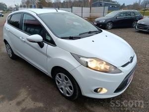 Balts Ford Fiesta 2009 Valmiera, ar dzinēja tilpumu 1.40 L un nobraukumu 283 tūkst. km par 3450 €, foto 8 vietnē AUTOMOTO.COM.LV