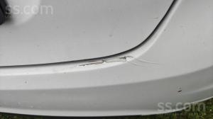 Balts Ford Fiesta 2009 Tukums, ar dzinēja tilpumu 1.40 L un nobraukumu 239 tūkst. km par 900 €, foto 14 vietnē AUTOMOTO.COM.LV