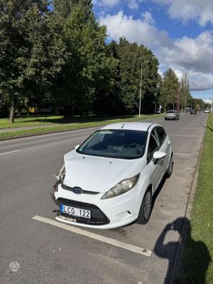 Balts Ford Fiesta 2010 Klaipėda, ar dzinēja tilpumu 1.40 L un nobraukumu 219 tūkst. km par 1050 €, foto 3 vietnē AUTOMOTO.COM.LV