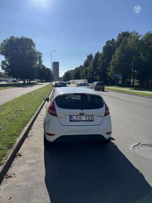 Balts Ford Fiesta 2010 Klaipėda, ar dzinēja tilpumu 1.40 L un nobraukumu 219 tūkst. km par 1050 €, foto 6 vietnē AUTOMOTO.COM.LV