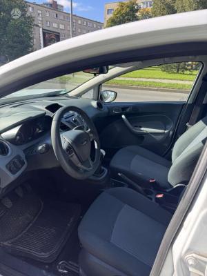 Balts Ford Fiesta 2010 Klaipėda, ar dzinēja tilpumu 1.40 L un nobraukumu 219 tūkst. km par 1050 €, foto 10 vietnē AUTOMOTO.COM.LV