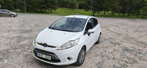 Balts Ford Fiesta 2011 Viļņa, ar dzinēja tilpumu 1.40 L un nobraukumu 250 tūkst. km par 1300 €, foto 6 vietnē AUTOMOTO.COM.LV
