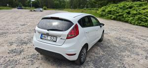 Balts Ford Fiesta 2011 Viļņa, ar dzinēja tilpumu 1.40 L un nobraukumu 250 tūkst. km par 1300 €, foto 11 vietnē AUTOMOTO.COM.LV