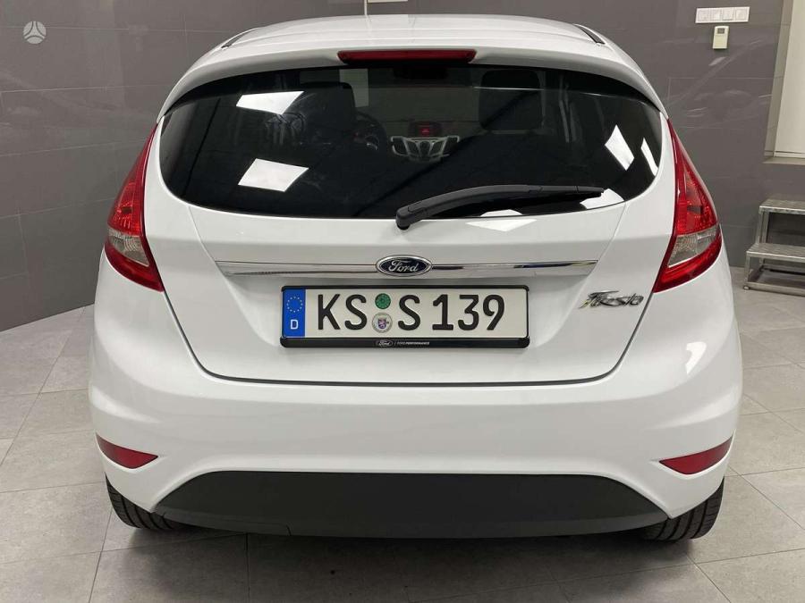 Balts Ford Fiesta 2011 Marijampole, ar dzinēja tilpumu 1.40 L un nobraukumu 191 tūkst. km par 3750 €, foto 9 vietnē AUTOMOTO.COM.LV