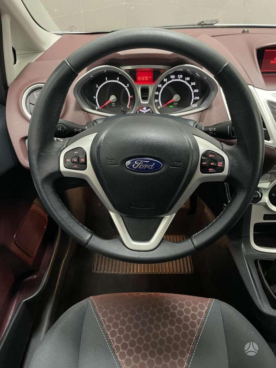 Balts Ford Fiesta 2011 Marijampole, ar dzinēja tilpumu 1.40 L un nobraukumu 191 tūkst. km par 3750 €, foto 21 vietnē AUTOMOTO.COM.LV