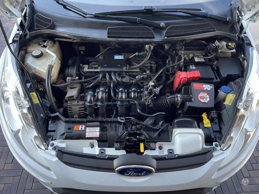 Balts Ford Fiesta 2011 Marijampole, ar dzinēja tilpumu 1.40 L un nobraukumu 191 tūkst. km par 3750 €, foto 33 vietnē AUTOMOTO.COM.LV