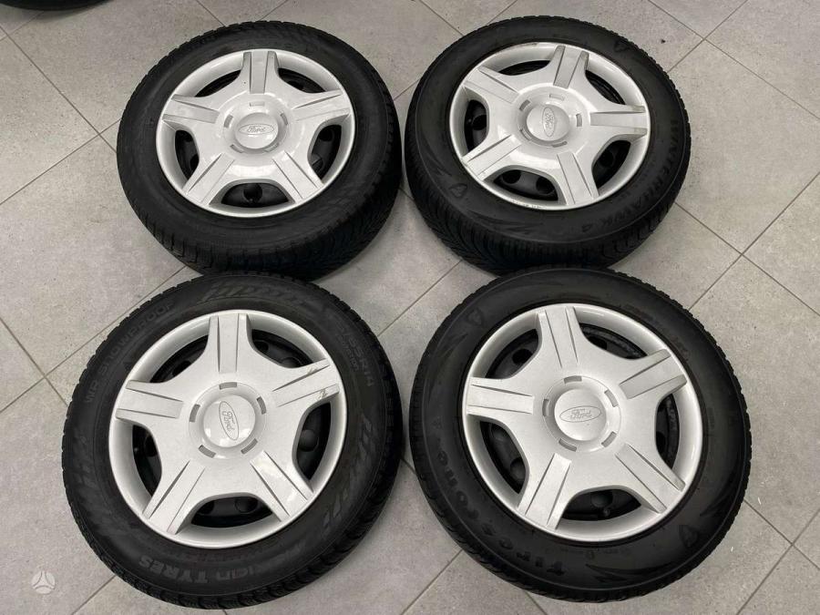 Balts Ford Fiesta 2011 Marijampole, ar dzinēja tilpumu 1.40 L un nobraukumu 191 tūkst. km par 3750 €, foto 36 vietnē AUTOMOTO.COM.LV