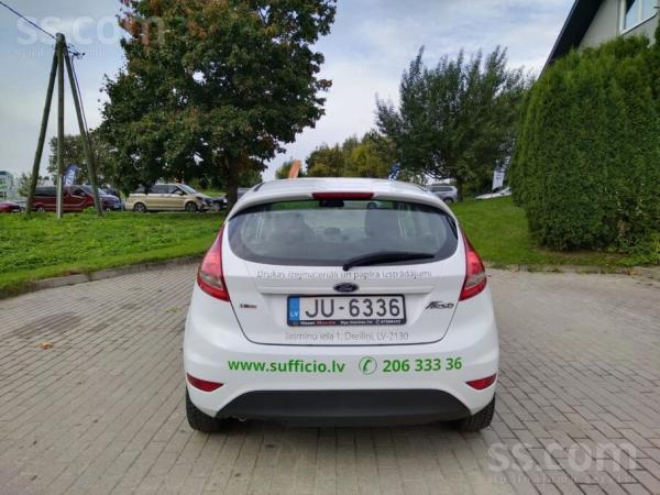 White Ford Fiesta 2011 in Riga, with an engine capacity of 1.40 L and mileage of 192 thousand km for 2700 €, photo 5 on AUTOMOTO.COM.LV