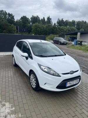 Balts Ford Fiesta 2012 Viļņa, ar dzinēja tilpumu 1.40 L un nobraukumu 302 tūkst. km par 2900 €, foto 3 vietnē AUTOMOTO.COM.LV