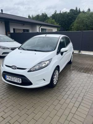 Balts Ford Fiesta 2012 Viļņa, ar dzinēja tilpumu 1.40 L un nobraukumu 302 tūkst. km par 2900 €, foto 4 vietnē AUTOMOTO.COM.LV