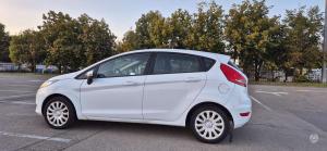 Balts Ford Fiesta 2012 Kauņa, ar dzinēja tilpumu 1.40 L un nobraukumu 166 tūkst. km par 3150 €, foto  vietnē AUTOMOTO.COM.LV