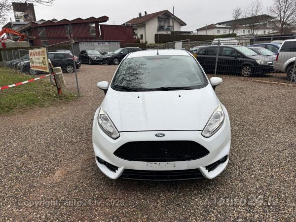 Balts Ford Fiesta 2013 Tartu, ar dzinēja tilpumu 1.60 L un nobraukumu 0 tūkst. km par 6990 €, foto 6 vietnē AUTOMOTO.COM.LV