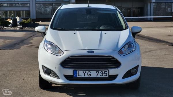 Balts Ford Fiesta 2013 Alīta, ar dzinēja tilpumu 1.60 L un nobraukumu 398 tūkst. km par 1700 €, foto 1 vietnē AUTOMOTO.COM.LV