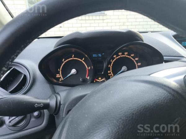 Balts Ford Fiesta 2013 Jēkabpils, ar dzinēja tilpumu 1.50 L un nobraukumu 350 tūkst. km par 1523 €, foto 5 vietnē AUTOMOTO.COM.LV