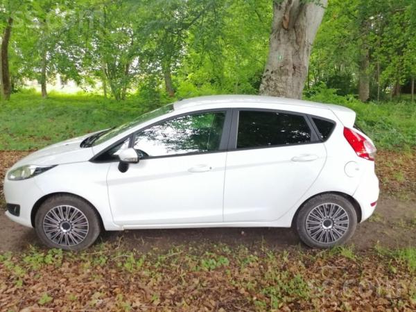 Balts Ford Fiesta 2014 Rīga, ar dzinēja tilpumu 1.50 L un nobraukumu 177 tūkst. km par 3980 €, foto 1 vietnē AUTOMOTO.COM.LV