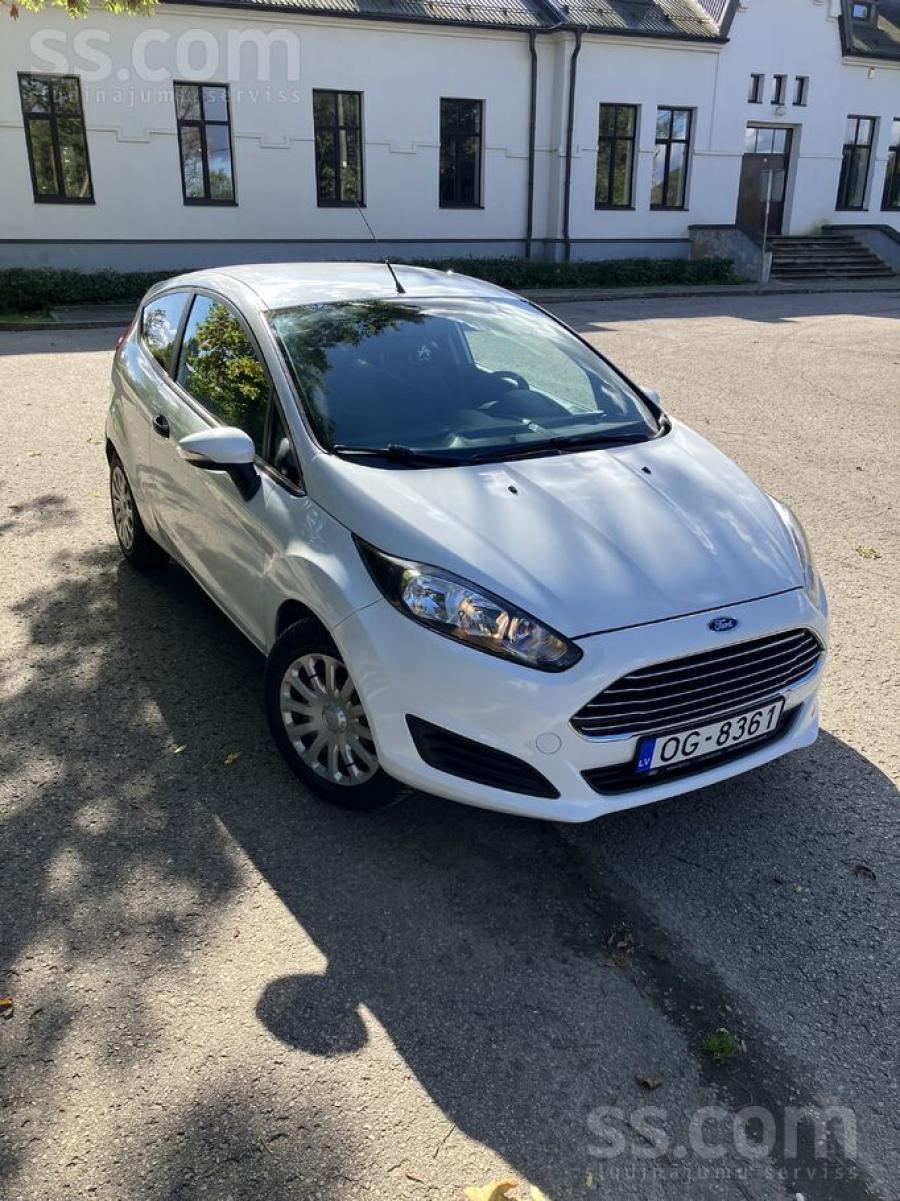 White Ford Fiesta 2015 in Ludza, with an engine capacity of 1.50 L and mileage of 220 thousand km for 3950 €, photo 2 on AUTOMOTO.COM.LV