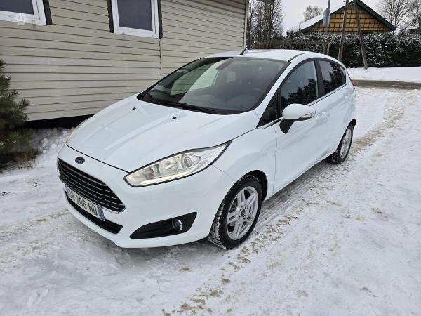 White Ford Fiesta 2015 in Utena, with an engine capacity of 1.00 L and mileage of 123 thousand km for 4100 €, photo 6 on AUTOMOTO.COM.LV