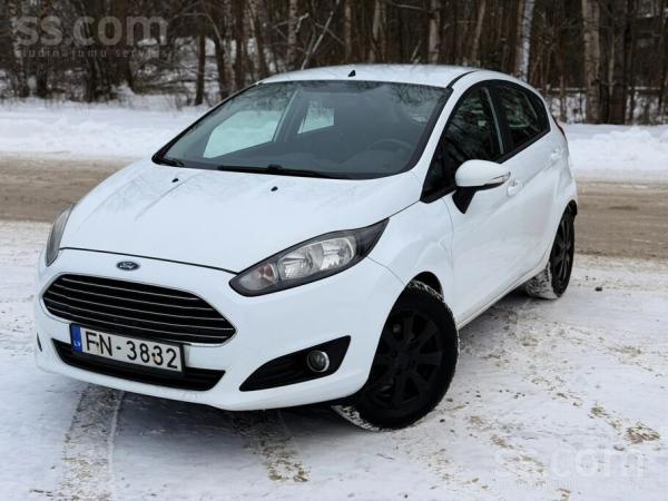 White Ford Fiesta 2015 in Riga, with an engine capacity of 1.50 L and mileage of 157 thousand km for 4500 €, photo 1 on AUTOMOTO.COM.LV