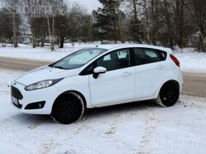 Balts Ford Fiesta 2015 Rīga, ar dzinēja tilpumu 1.50 L un nobraukumu 157 tūkst. km par 4500 €, foto 2 vietnē AUTOMOTO.COM.LV