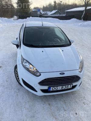 Balts Ford Fiesta 2015 Ludza, ar dzinēja tilpumu 1.50 L un nobraukumu 220 tūkst. km par 3150 €, foto 2 vietnē AUTOMOTO.COM.LV