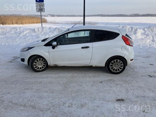 White Ford Fiesta 2015 in Ludza, with an engine capacity of 1.50 L and mileage of 220 thousand km for 3150 €, photo 6 on AUTOMOTO.COM.LV
