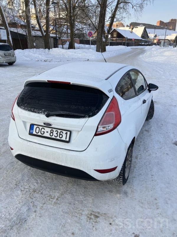 White Ford Fiesta 2015 in Ludza, with an engine capacity of 1.50 L and mileage of 220 thousand km for 3150 €, photo 7 on AUTOMOTO.COM.LV
