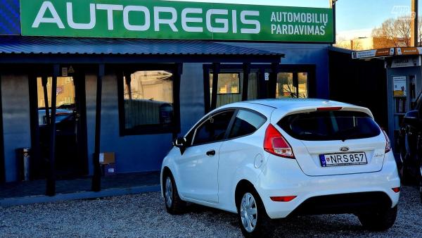 Balts Ford Fiesta 2015 Kretinga, ar dzinēja tilpumu 1.50 L un nobraukumu 133 tūkst. km par 3399 €, foto 5 vietnē AUTOMOTO.COM.LV