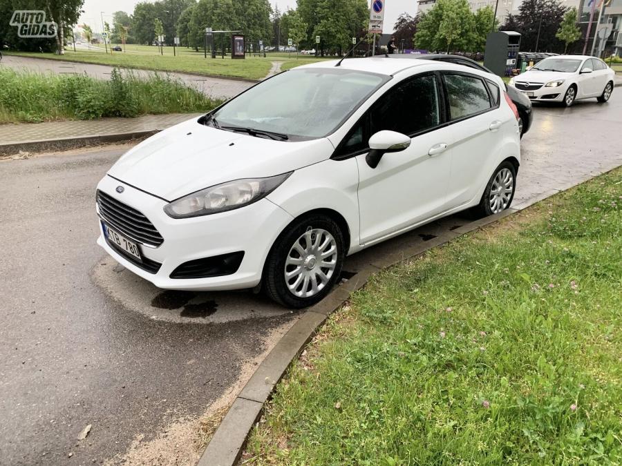 White Ford Fiesta 2015 in Kaunas, with an engine capacity of 1.20 L and mileage of 256 thousand km for 2999 €, photo 19 on AUTOMOTO.COM.LV