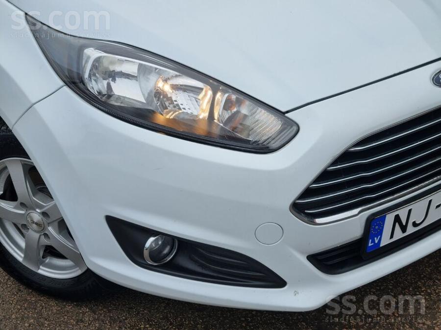 White Ford Fiesta 2015 in Ogre, with an engine capacity of 1.60 L and mileage of 159 thousand km for 3150 €, photo 21 on AUTOMOTO.COM.LV
