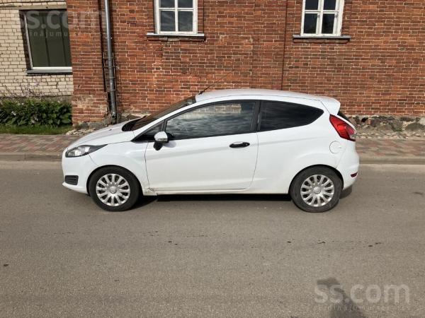 Balts Ford Fiesta 2015 Ludza, ar dzinēja tilpumu 1.50 L un nobraukumu 226 tūkst. km par 3650 €, foto 6 vietnē AUTOMOTO.COM.LV