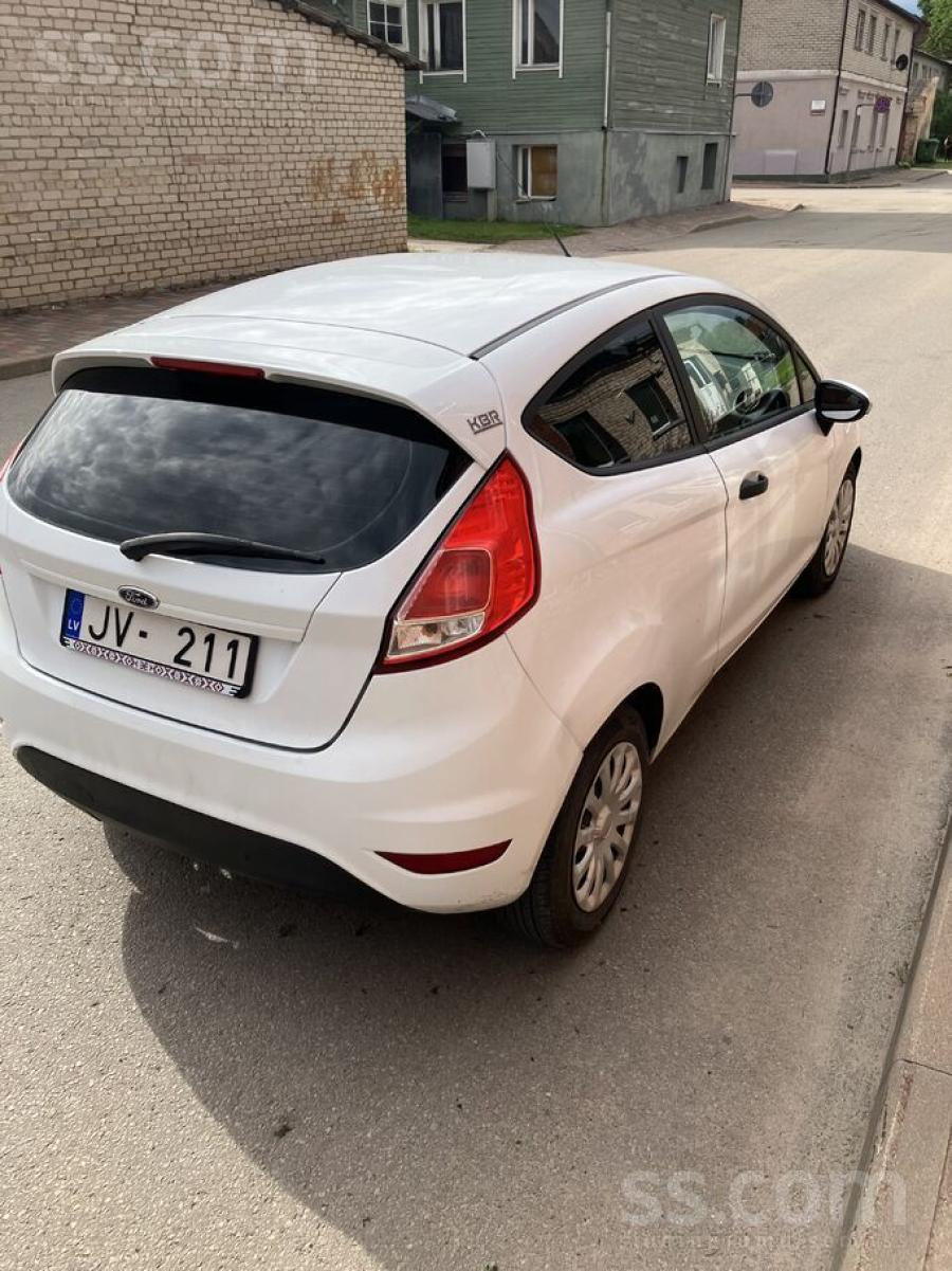 Balts Ford Fiesta 2015 Ludza, ar dzinēja tilpumu 1.50 L un nobraukumu 226 tūkst. km par 3650 €, foto 8 vietnē AUTOMOTO.COM.LV