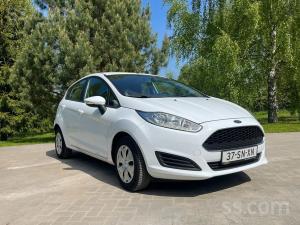 White Ford Fiesta 2016 in Cesis, with an engine capacity of 1.50 L and mileage of 224 thousand km for 5250 €, photo 3 on AUTOMOTO.COM.LV