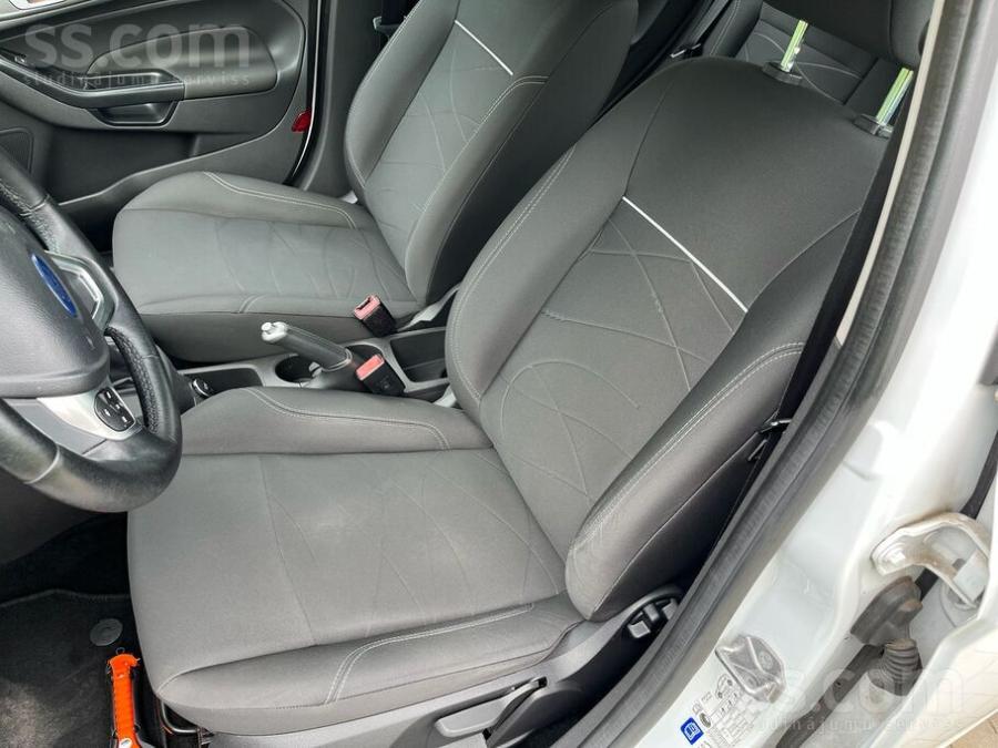 White Ford Fiesta 2016 in Cesis, with an engine capacity of 1.50 L and mileage of 224 thousand km for 5250 €, photo 7 on AUTOMOTO.COM.LV