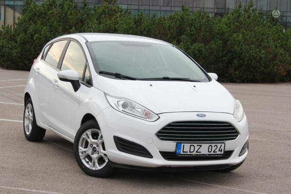 Белый Форд Фиеста 2016 в Шяуляй, объемом двигателя 1.60 л и пробегом 61 тыс. км за 6800 €, фото 1 на AUTOMOTO.COM.LV