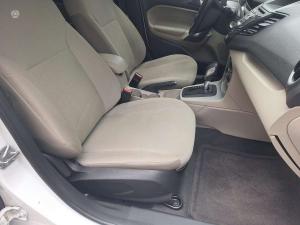 White Ford Fiesta 2016 in Siauliai, with an engine capacity of 1.60 L and mileage of 61 thousand km for 6800 €, photo 11 on AUTOMOTO.COM.LV
