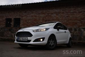 Balts Ford Fiesta 2016 Rīga, ar dzinēja tilpumu 1.50 L un nobraukumu 253 tūkst. km par 3500 €, foto 1 vietnē AUTOMOTO.COM.LV
