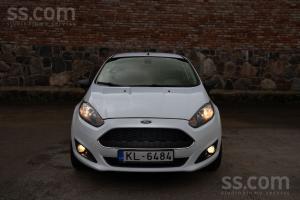 White Ford Fiesta 2016 in Riga, with an engine capacity of 1.50 L and mileage of 253 thousand km for 3500 €, photo 3 on AUTOMOTO.COM.LV
