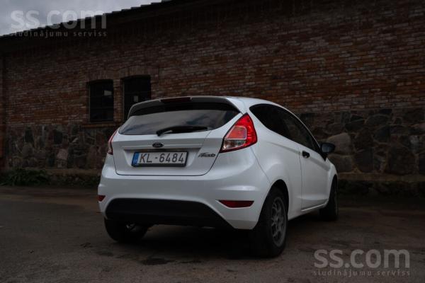 White Ford Fiesta 2016 in Riga, with an engine capacity of 1.50 L and mileage of 253 thousand km for 3500 €, photo 6 on AUTOMOTO.COM.LV