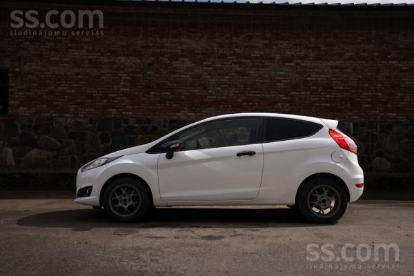White Ford Fiesta 2016 in Riga, with an engine capacity of 1.50 L and mileage of 253 thousand km for 3500 €, photo 11 on AUTOMOTO.COM.LV
