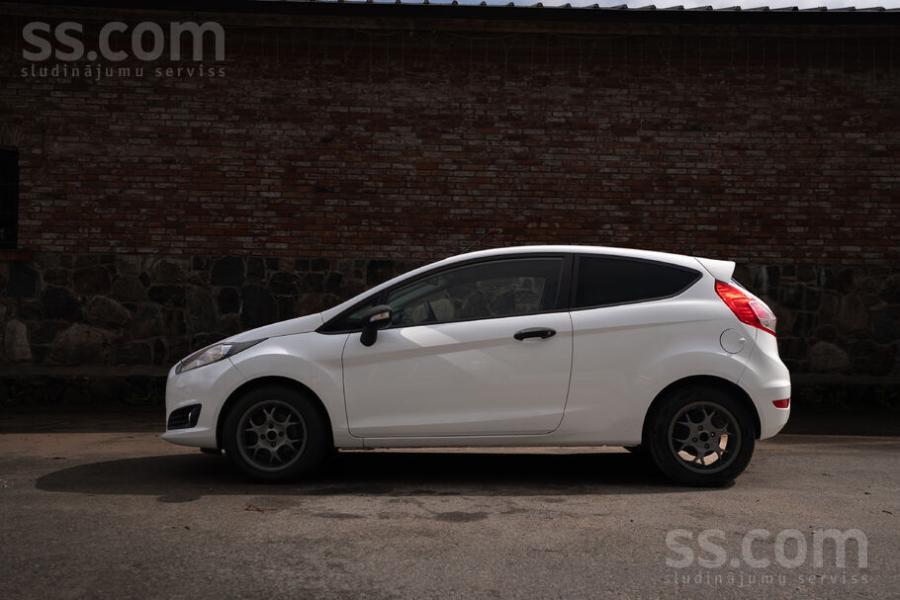 White Ford Fiesta 2016 in Riga, with an engine capacity of 1.50 L and mileage of 253 thousand km for 3500 €, photo 11 on AUTOMOTO.COM.LV