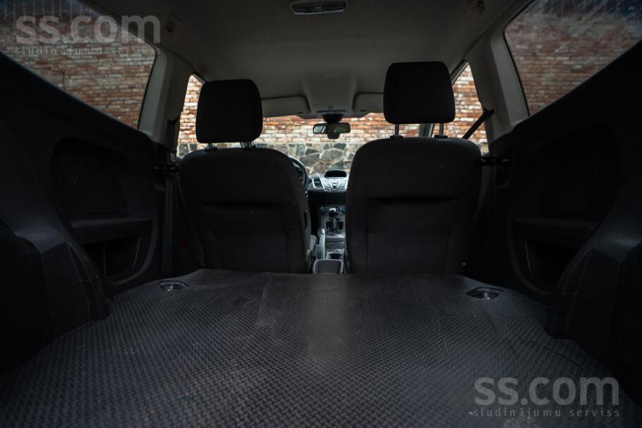 White Ford Fiesta 2016 in Riga, with an engine capacity of 1.50 L and mileage of 253 thousand km for 3500 €, photo 15 on AUTOMOTO.COM.LV