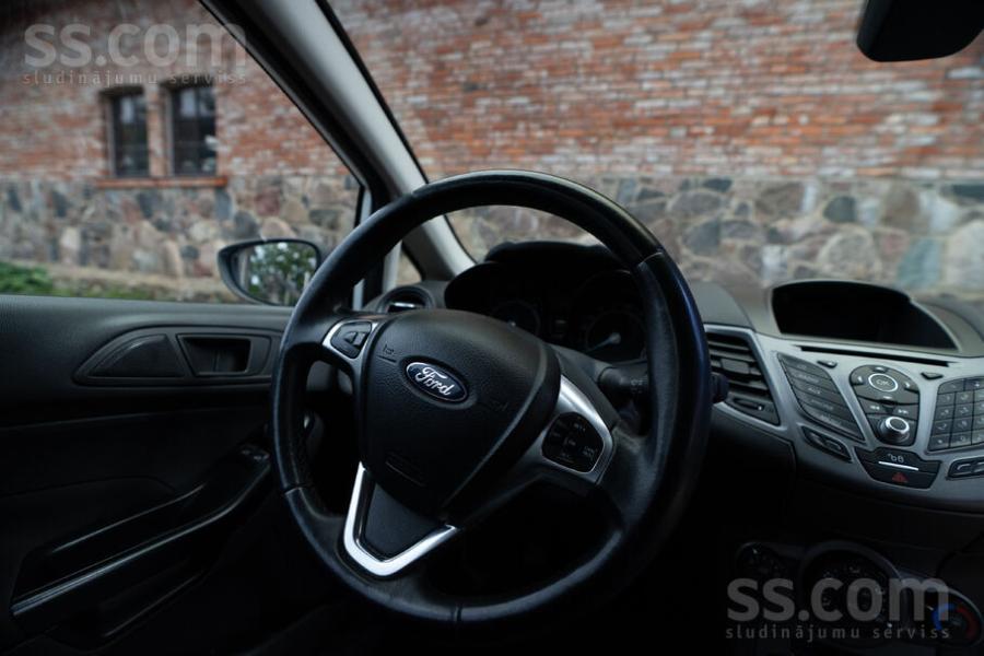 White Ford Fiesta 2016 in Riga, with an engine capacity of 1.50 L and mileage of 253 thousand km for 3500 €, photo 20 on AUTOMOTO.COM.LV