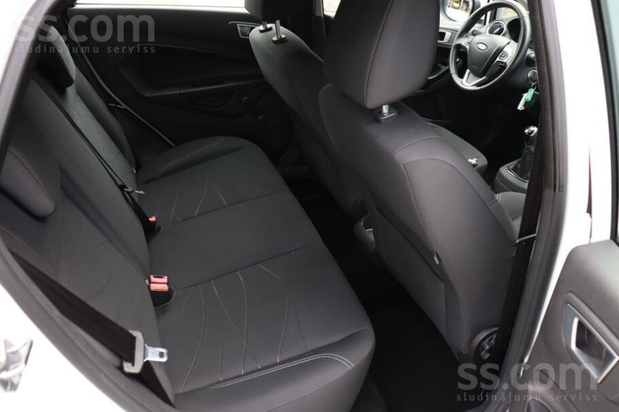 Balts Ford Fiesta 2016 Valmiera, ar dzinēja tilpumu 1.50 L un nobraukumu 225 tūkst. km par 4950 €, foto 8 vietnē AUTOMOTO.COM.LV