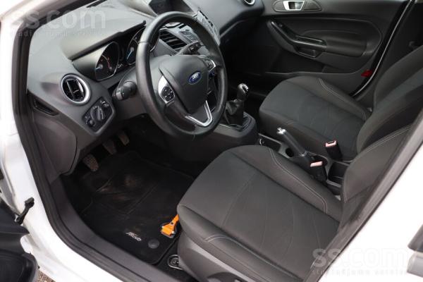 Ford Fiesta 2016 in Valmiera on AUTOMOTO.COM.LV White Ford Fiesta 2016 in Valmiera, with an engine capacity of 1.50 L and mileage of 225 thousand km for 4950 €, photo 10 on AUTOMOTO.COM.LV