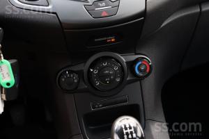 Balts Ford Fiesta 2016 Valmiera, ar dzinēja tilpumu 1.50 L un nobraukumu 225 tūkst. km par 4950 €, foto 17 vietnē AUTOMOTO.COM.LV