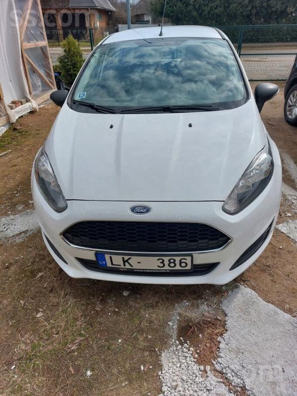 White Ford Fiesta 2016 in Cesis, with an engine capacity of 1.20 L and mileage of 56 thousand km for 4500 €, photo 3 on AUTOMOTO.COM.LV