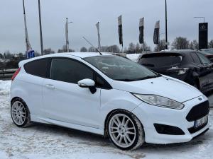 Balts Ford Fiesta 2017 Viļņa, ar dzinēja tilpumu 1.00 L un nobraukumu 149 tūkst. km par 7000 €, foto  vietnē AUTOMOTO.COM.LV